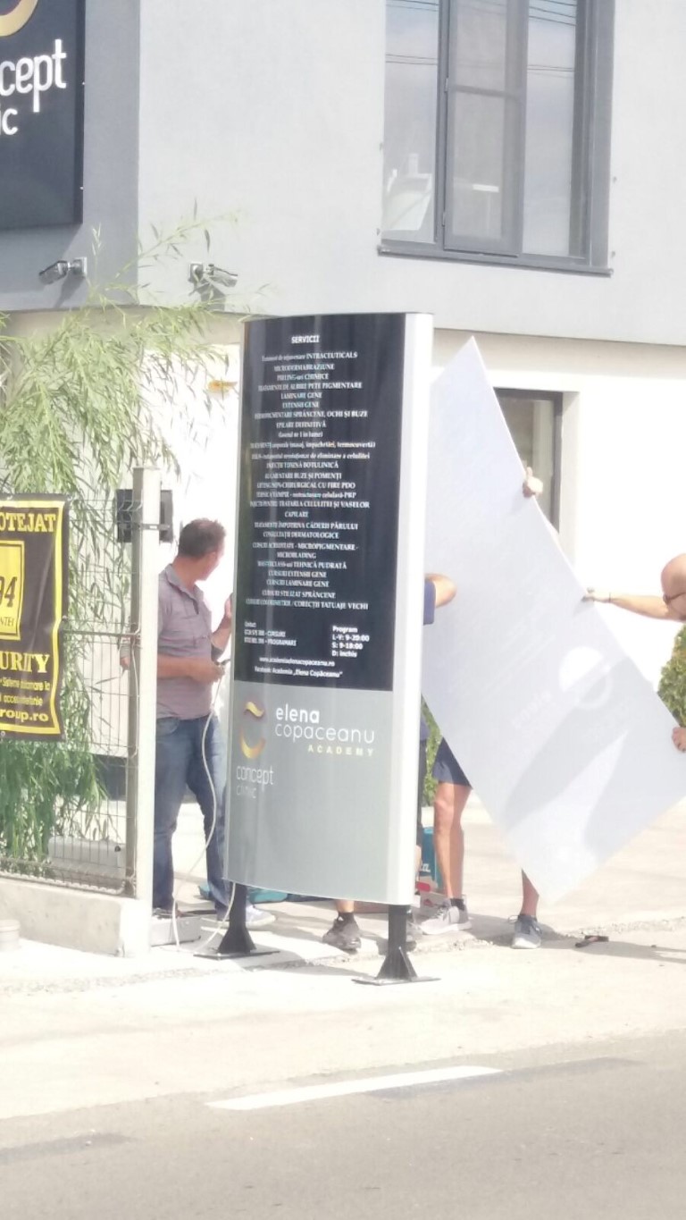 Producator De Totem Publicitar Luminos - Fabrica De Reclame