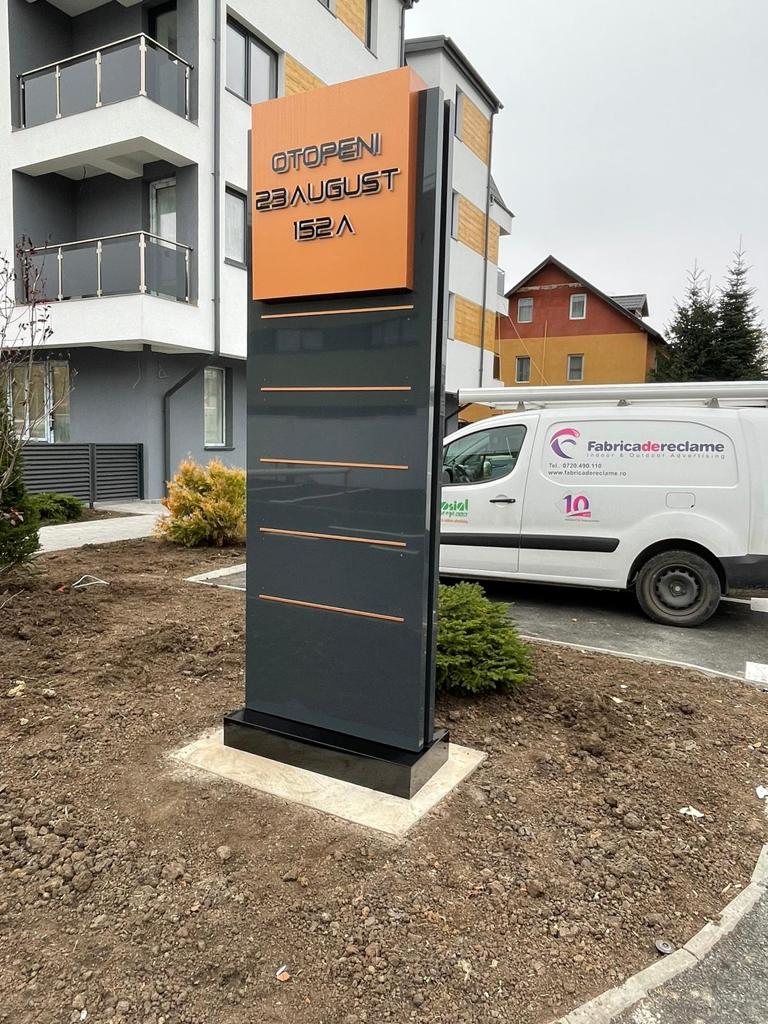 Producator De Totem Publicitar Luminos - Fabrica De Reclame